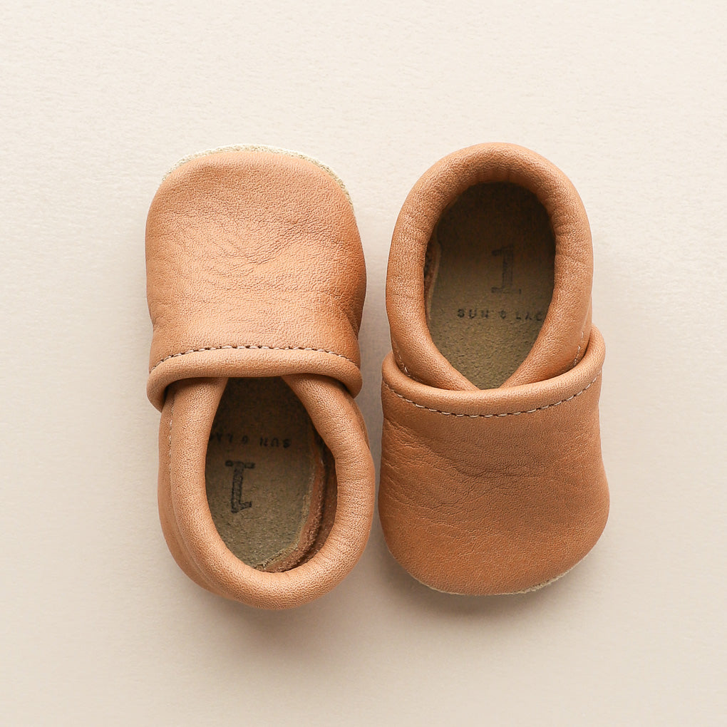 Brown Gender Neutral Leather Baby Shoes with Soft Soles – Sun & Lace