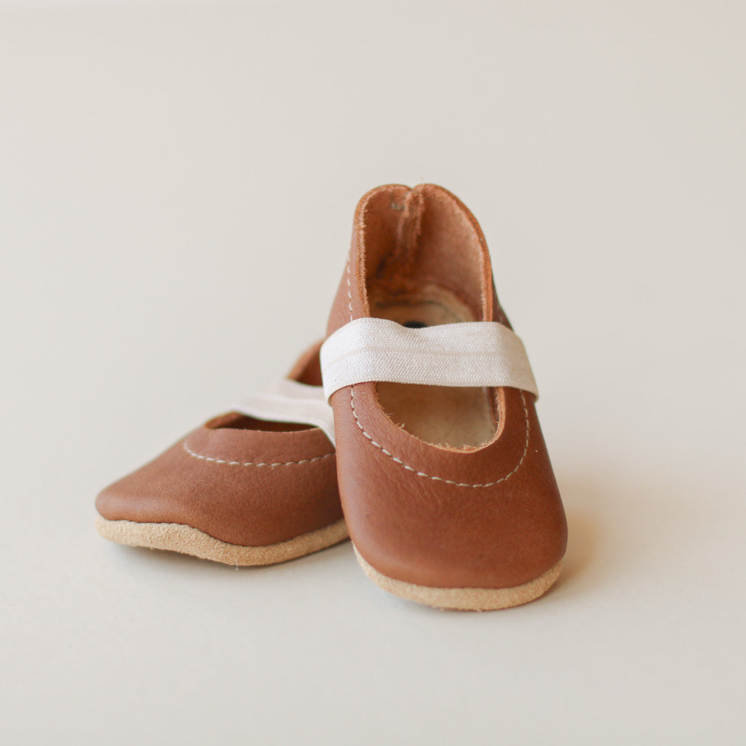 Medium Brown Baby Leather Mary Janes – Sun & Lace